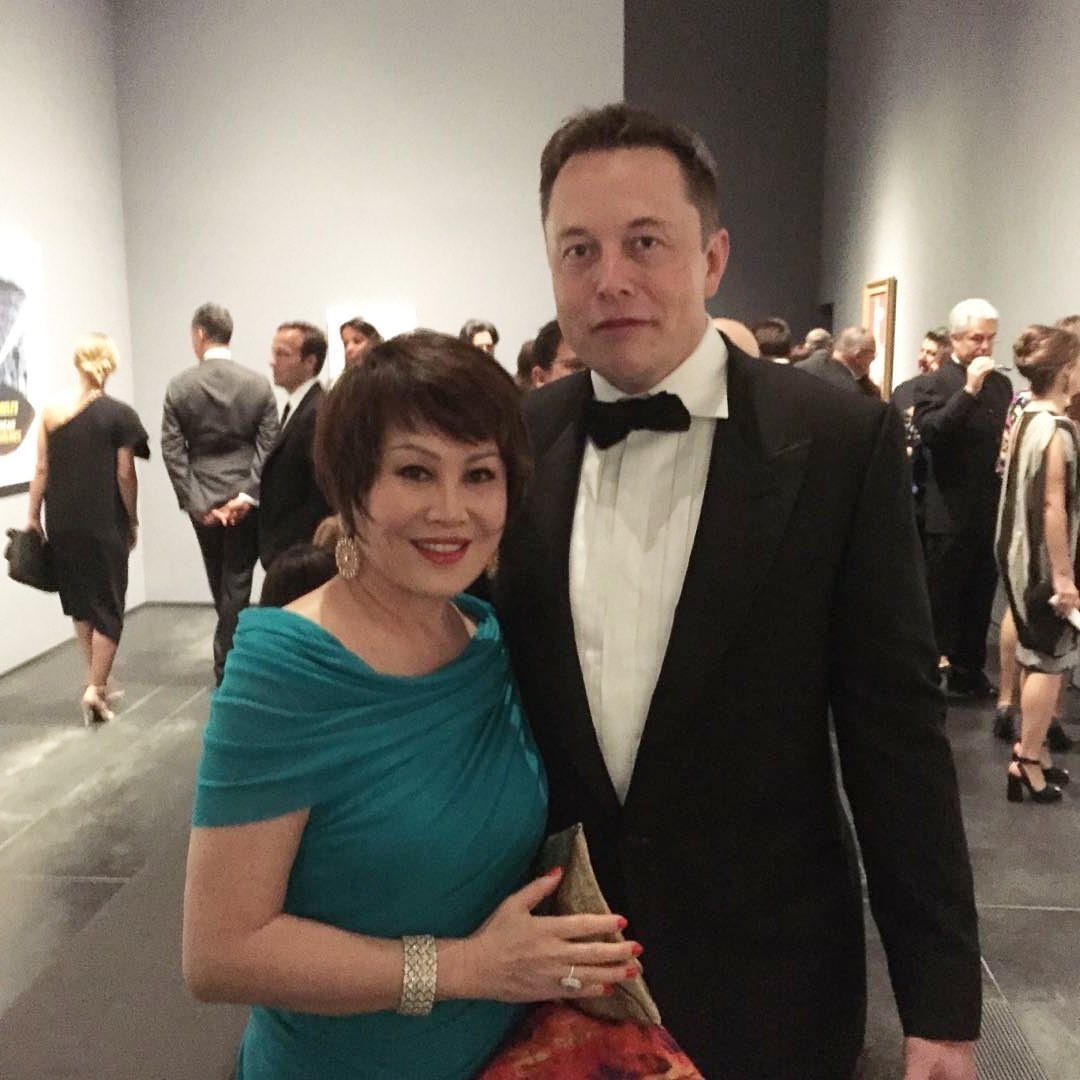 73-year-old Jin Yuxi once again wrote about love, and her mysterious ...