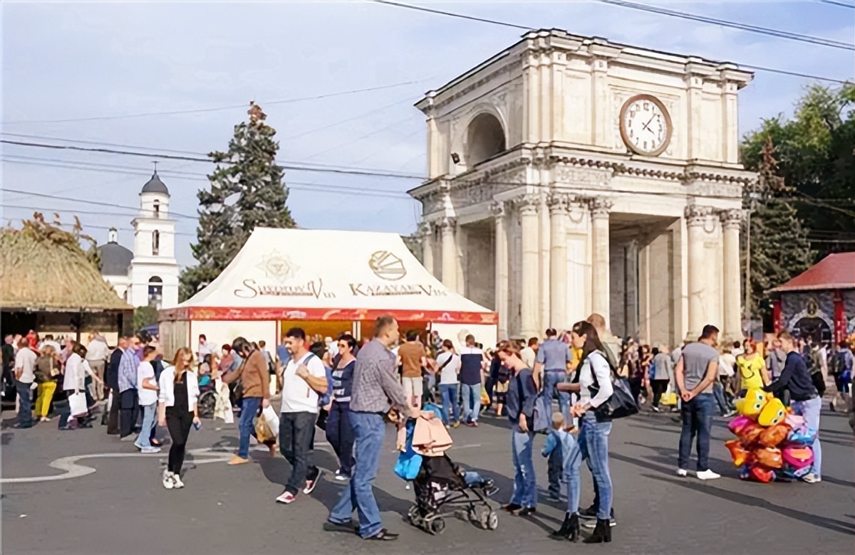 Moldova, the poorest in Europe: Women forced to go to sea - iNEWS