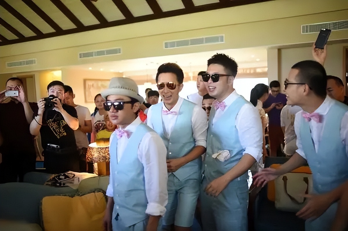 The outrageous operation of the greasy male star, and the female star ...