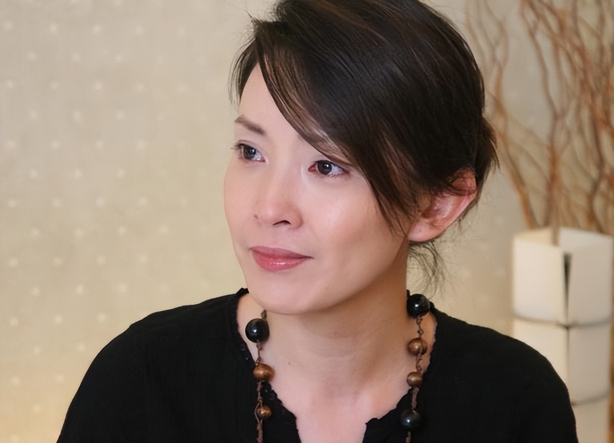 Actor Liu Weiwei: 26 years of low-key acting, married a wealthy ...