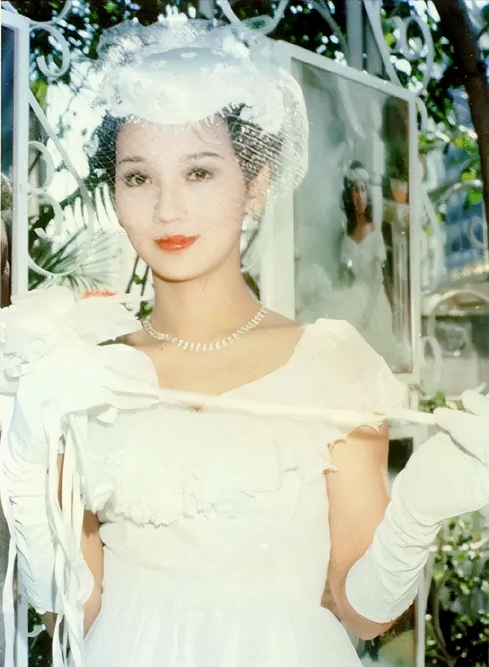 Zhao Yazhi: Bai Suzhen at the foot of Qingcheng Mountain, amazing and ...