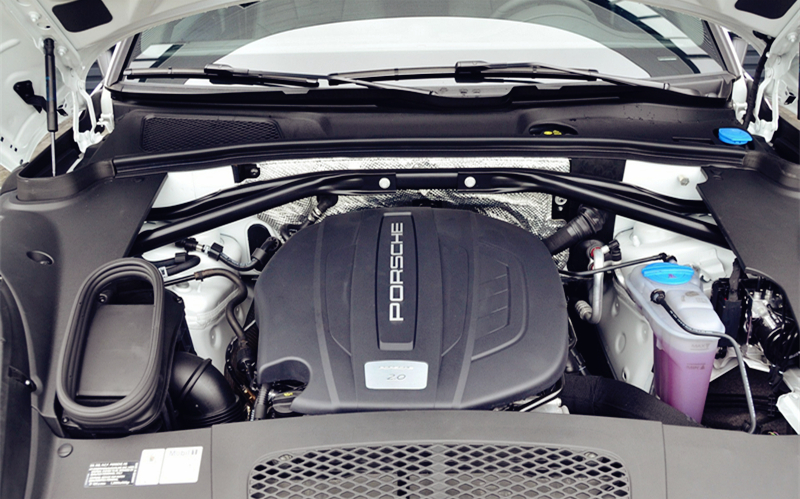 Can Porsche Macan 2.0T be so easy to drive? Brush ECU plain car first-order power special ...