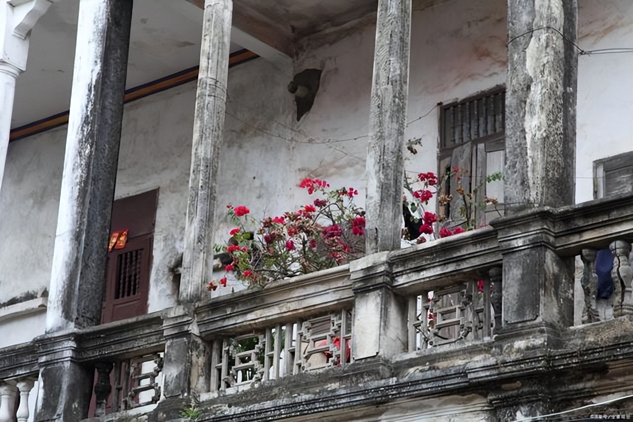 The first symbol of Lingnan architecture is the Nanyang style in your ...