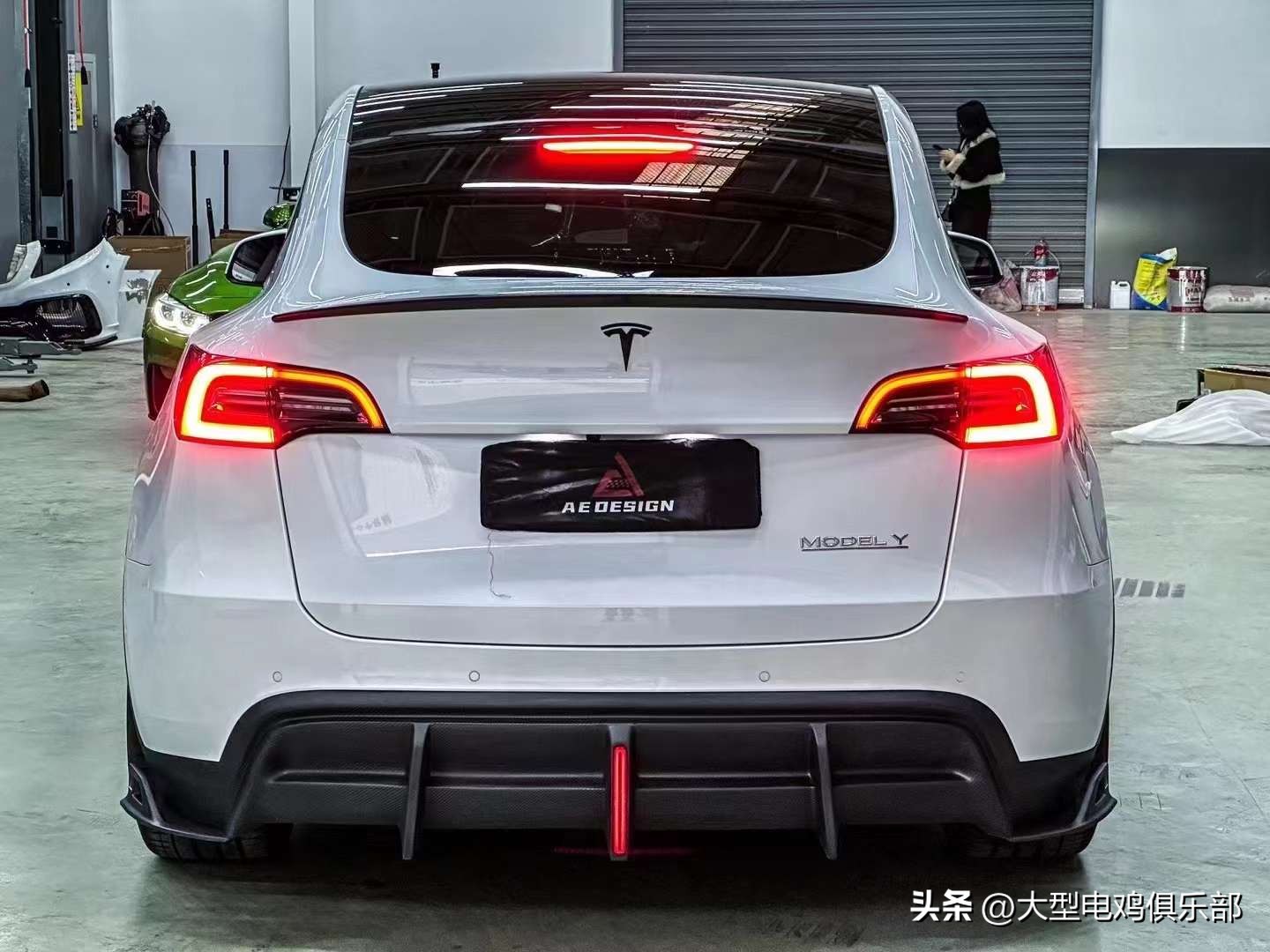 Tesla model y upgrade AE DESIGN kit - iNEWS