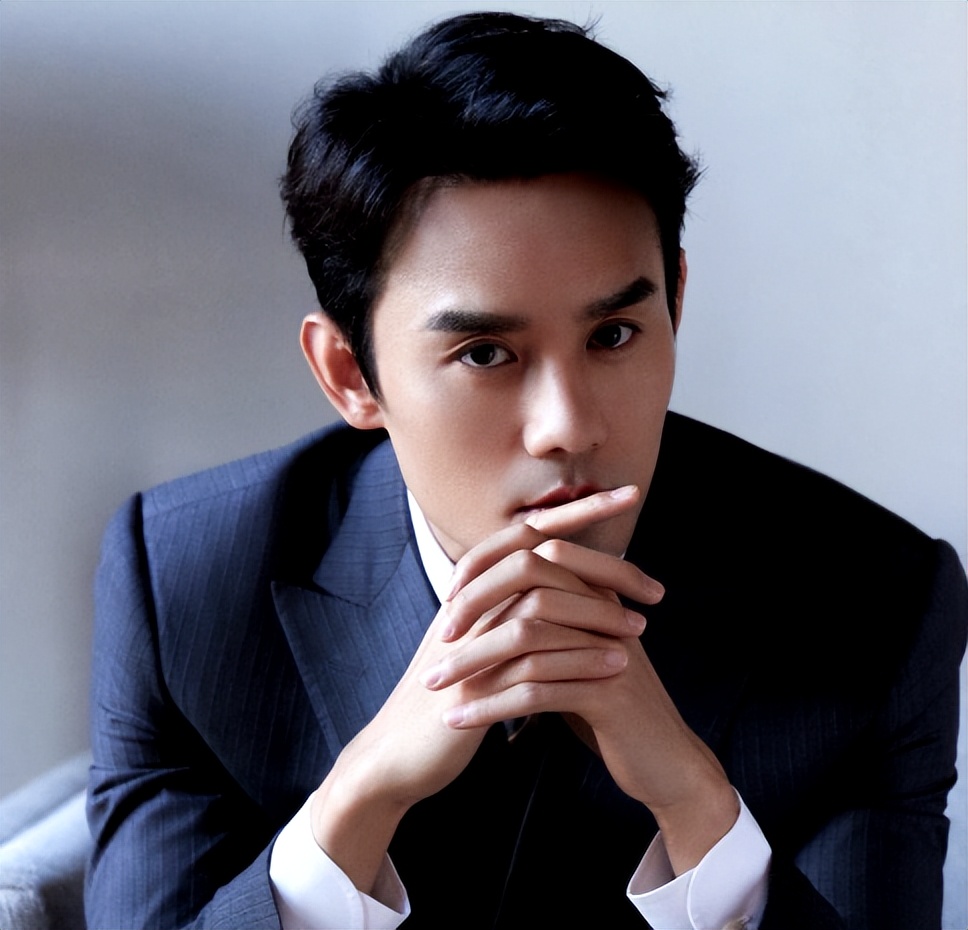 Wang Kai's 40-year-old magazine photo was exposed, and his face changed ...