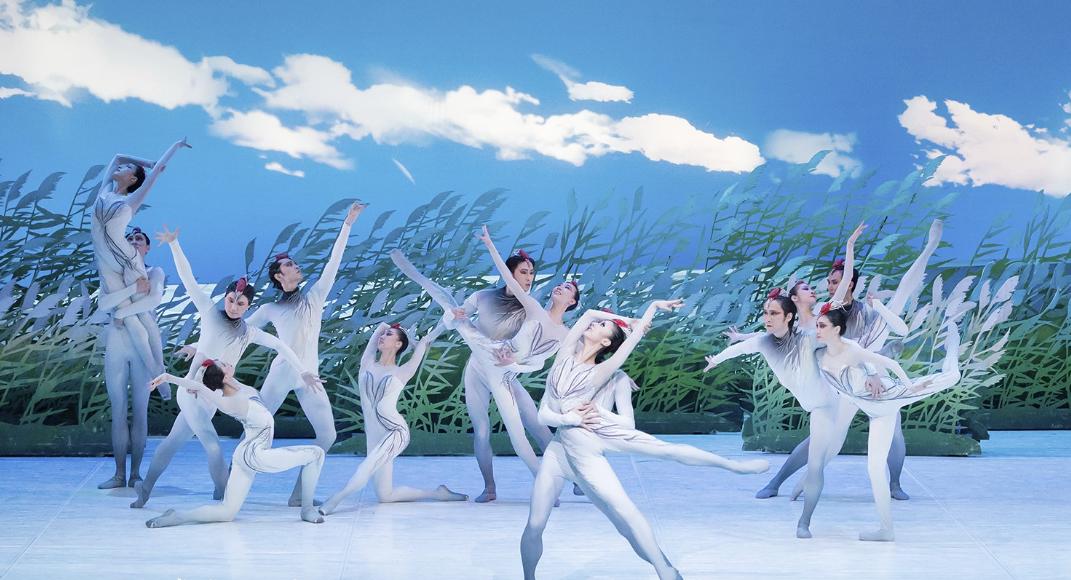 Tell Chinese stories with ballet, sing songs of youth, and praise life! - iNEWS