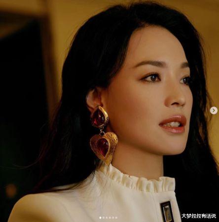 Shu Qi's rare unpacking inside the mansion!TV cabinet was surprised to ...