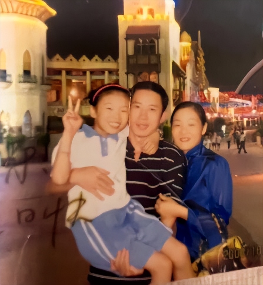 Sun Haiyang was asked who is more handsome and his son on the live broadcast. He claimed that ...