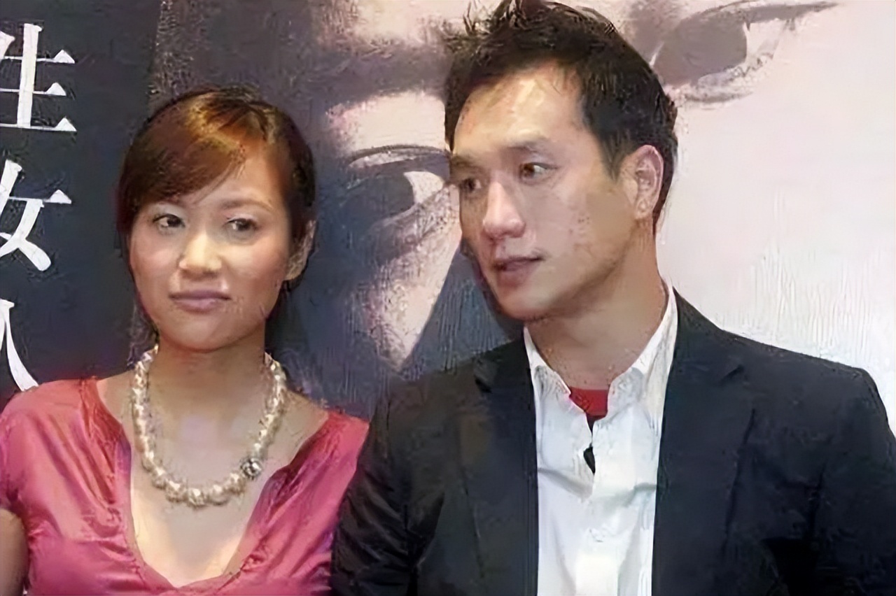 After falling in love with Xu Jinglei, Zhou Xun was shocked and advised Huang Jue not to be ...