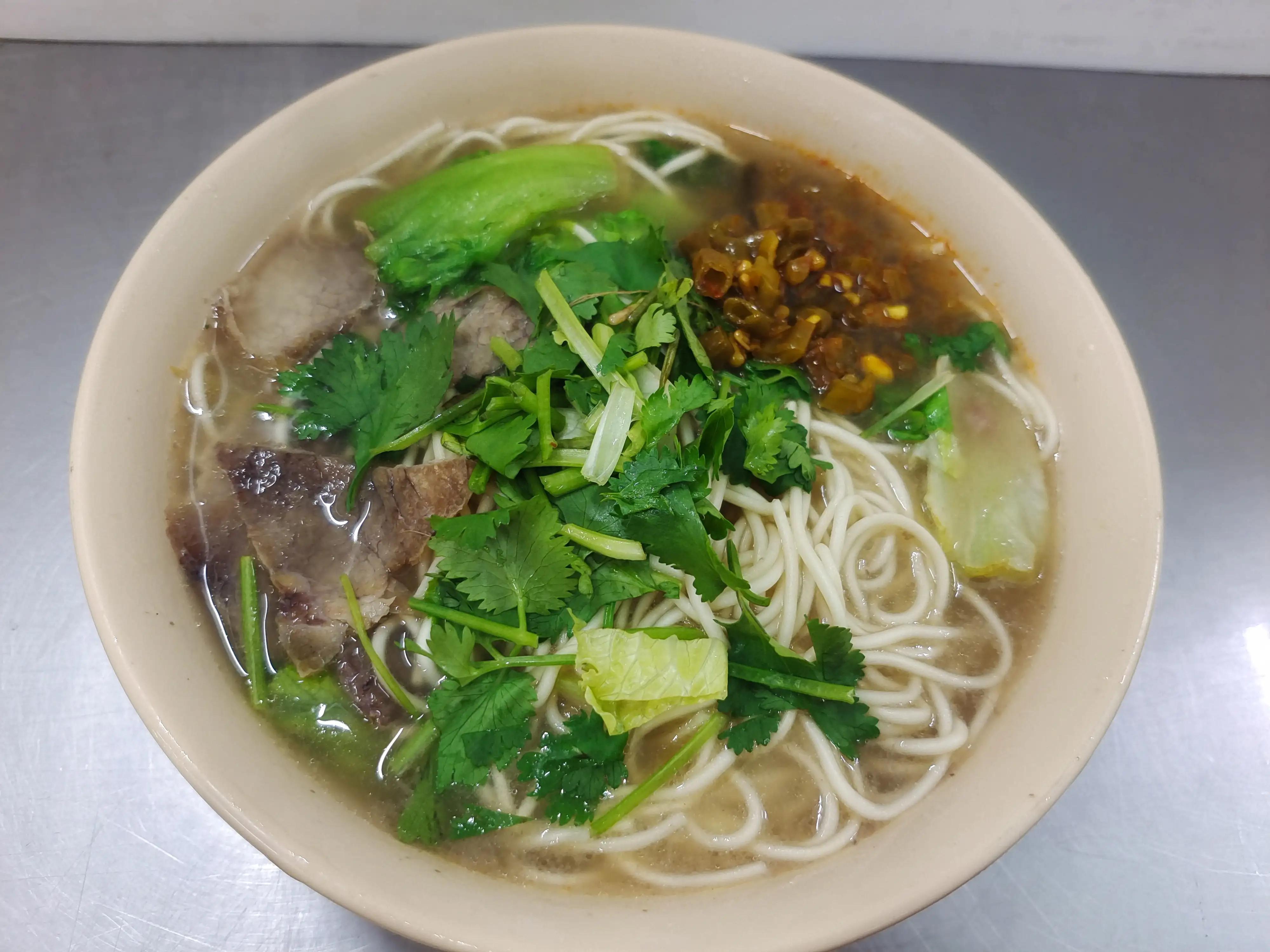 Taiwanese manufacturing factory working meal - iNEWS
