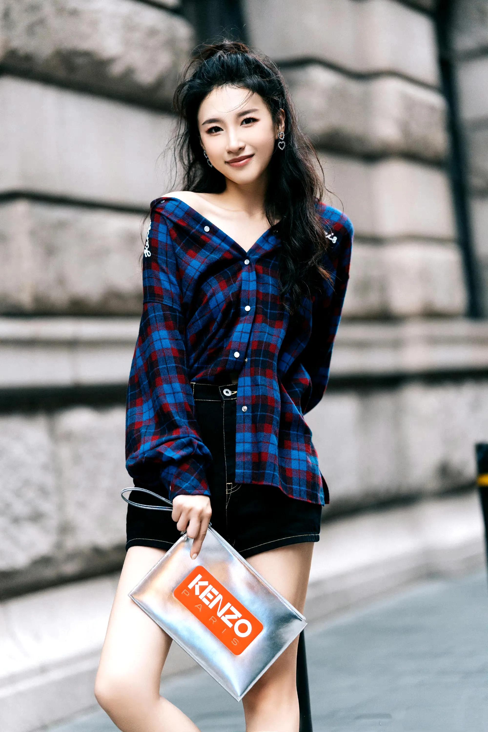 Long legs and small waist——Du Yuchen - iMedia