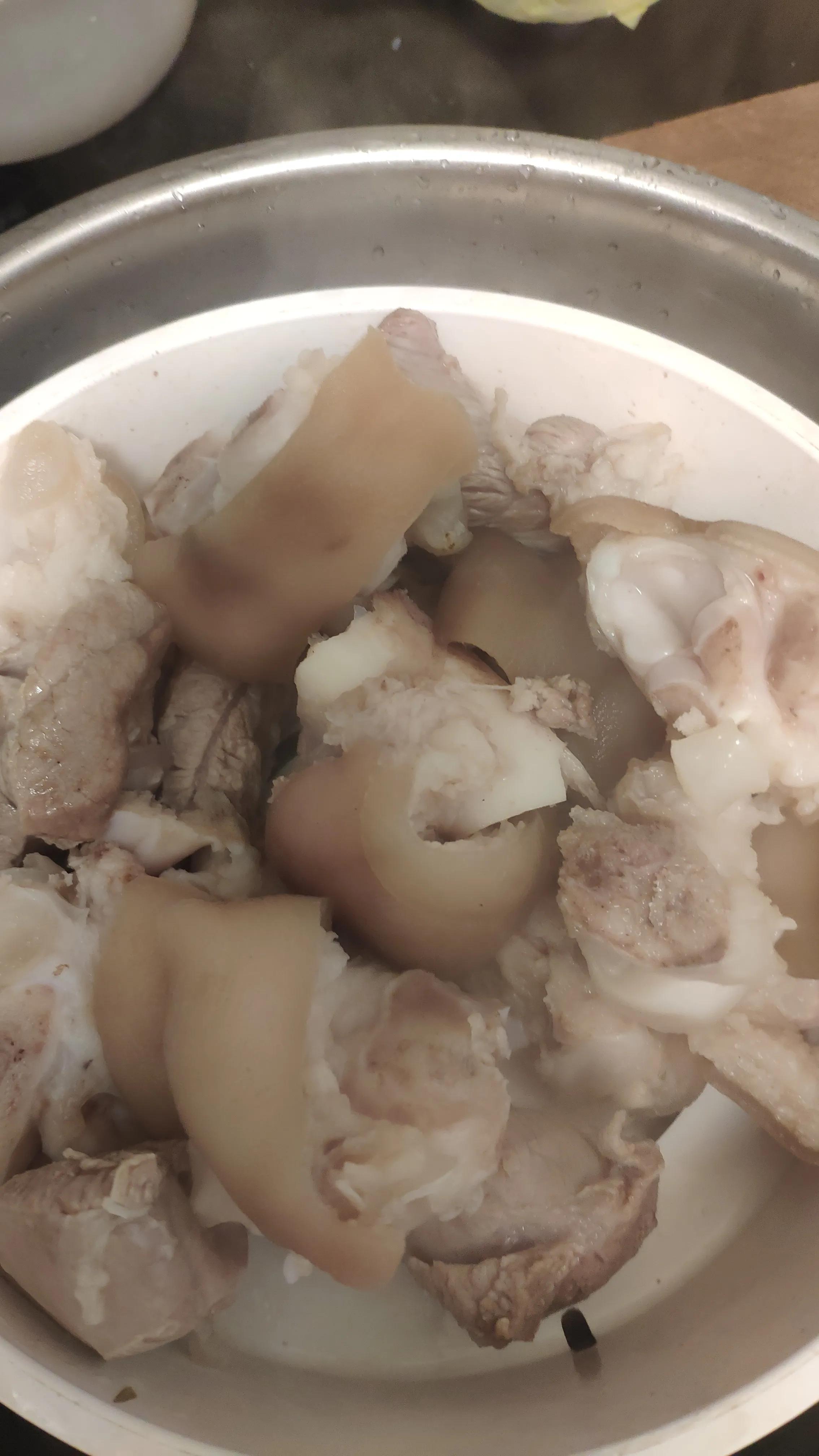 I eat a lot of salt-baked chicken. Have you tried salt-baked pork ...