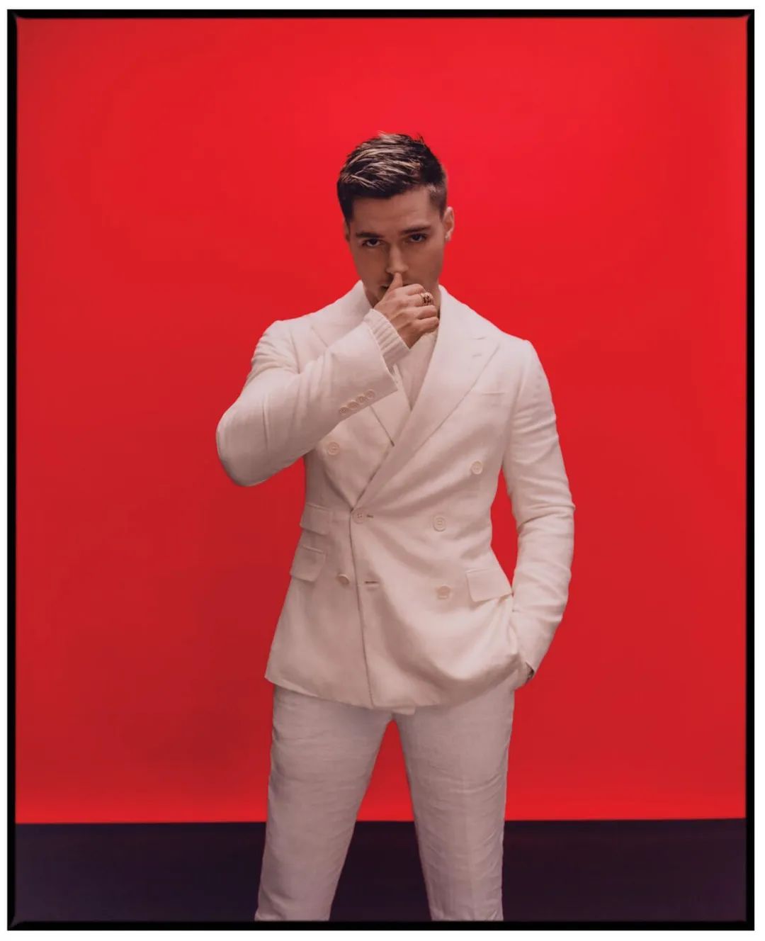 24-year-old actor Floy Guttrez transforms into a brother-in-law - iNEWS