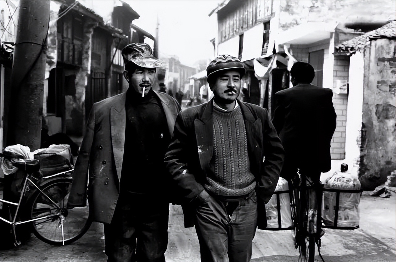 A Wuxi photographer spent 16 years documenting the difficult life of ...
