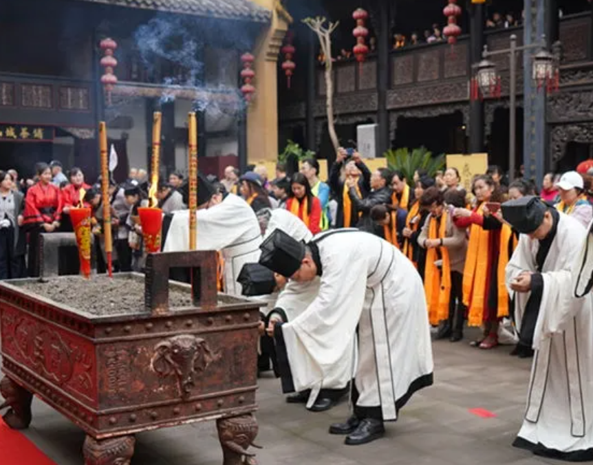 When is the Chinese New Year Festival worshiping ancestors?Not too ...