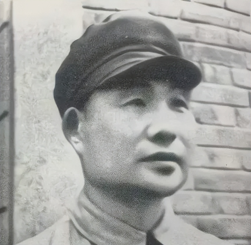 Commander of the Navy, Lieutenant General Lin Shuai, finally got the ...