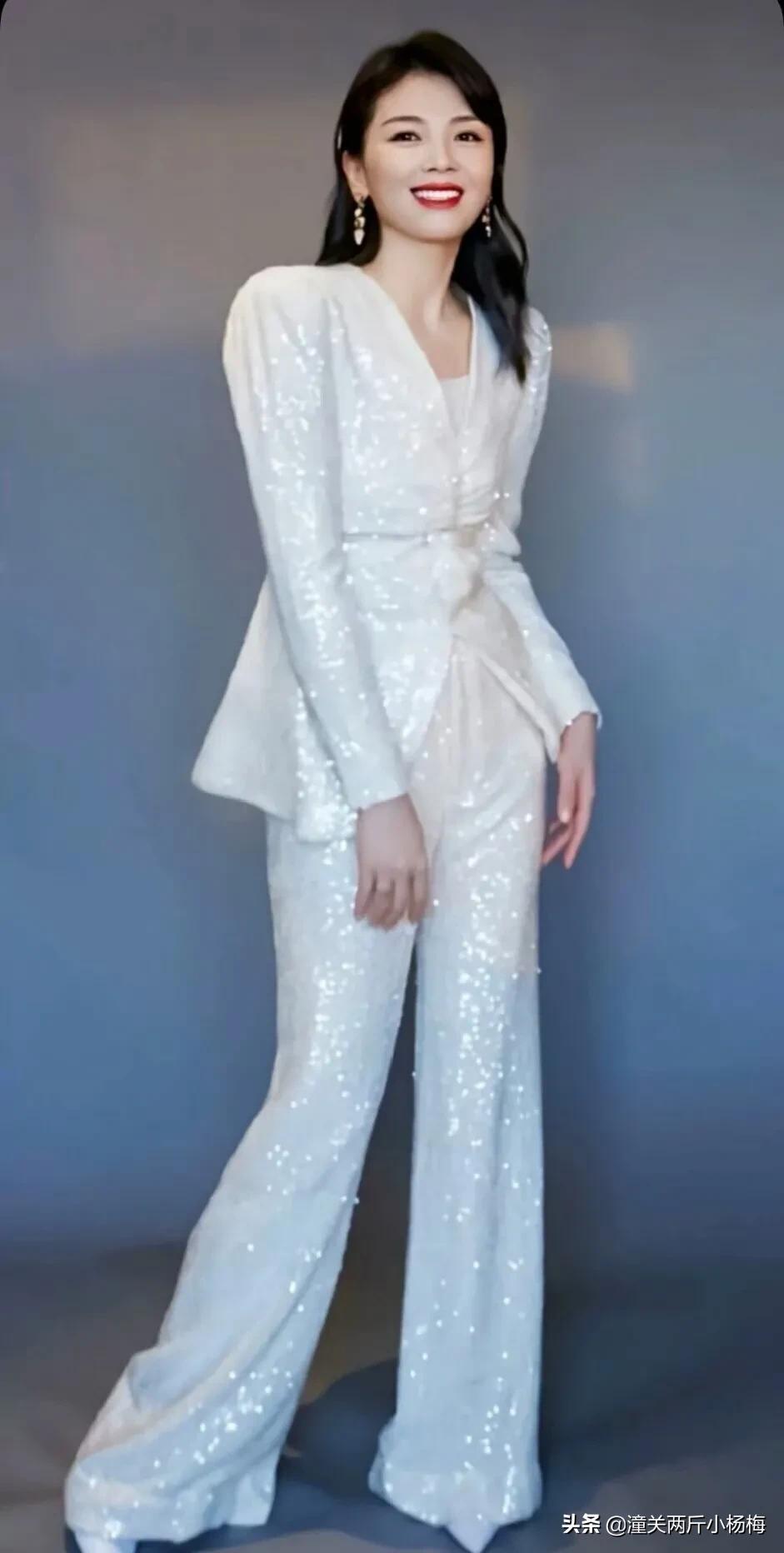 Liu Tao yoga pants fitness photo exposure - iNEWS