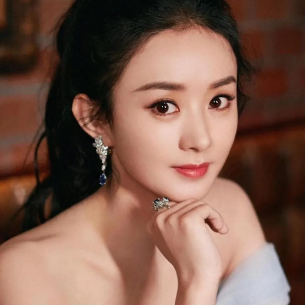 The five men behind Zhao Liying? - iMedia