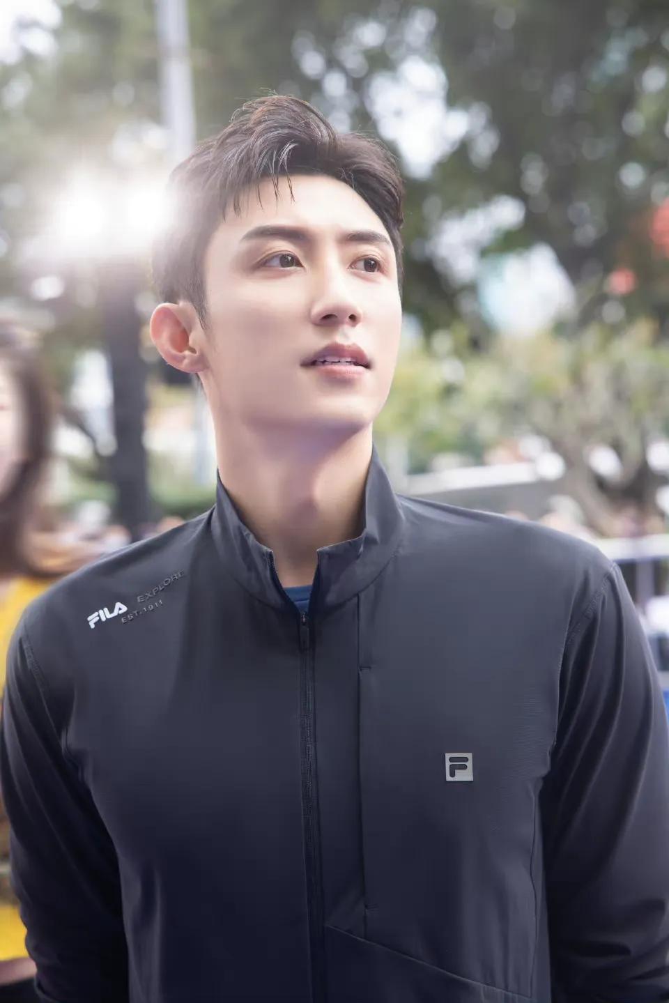 Those who have already taken off fans will answer, why did Huang Jingyu ...