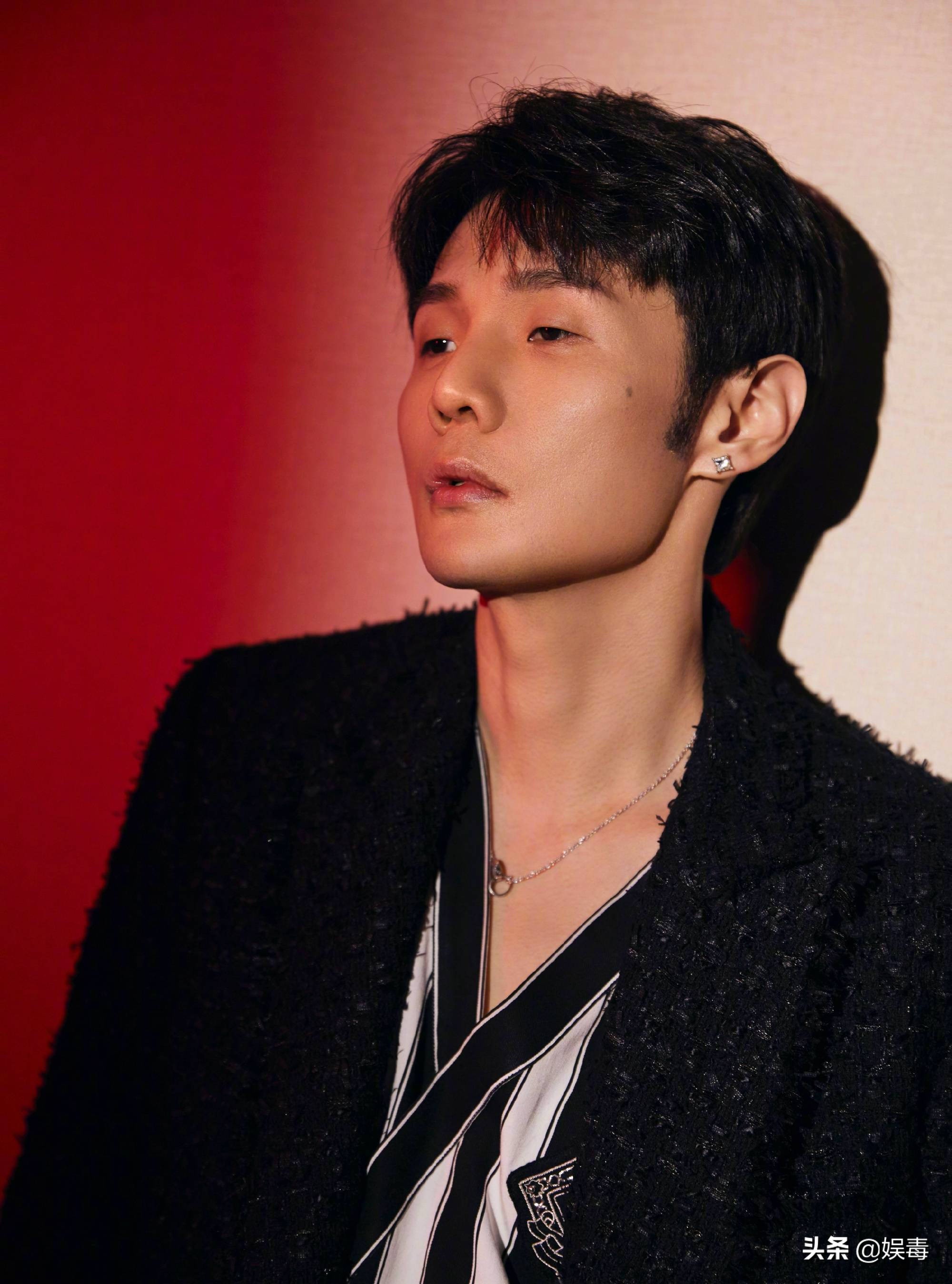 Li Ronghao said in a high-profile way that he had big eyes when he was ...