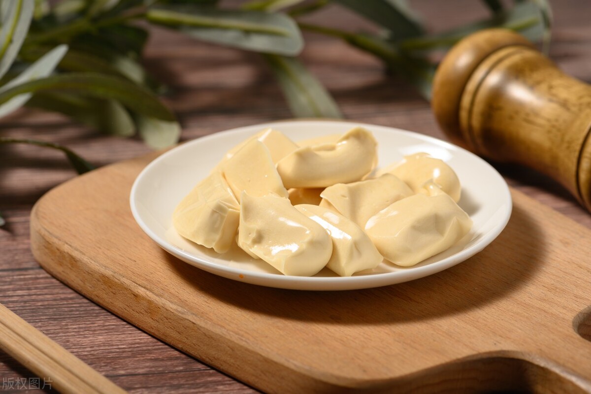 Local Chongqing "Dingding Candy" on the tip of your tongue! - iNEWS