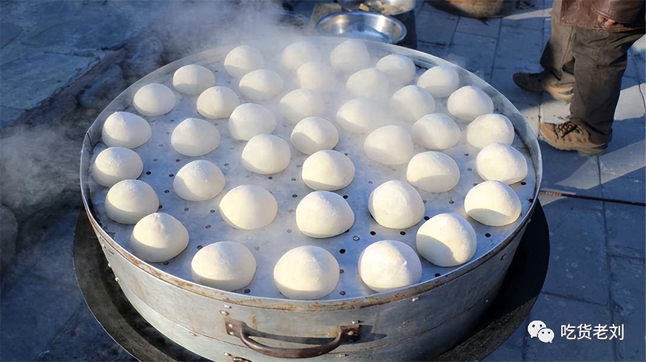 When steaming steamed buns, should you steam it in boiling water or ...