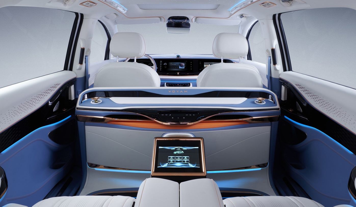 The wheelbase reaches 3.2 meters. The first pure electric MPV Lantu ...