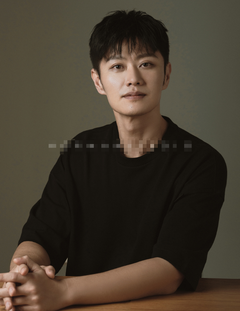 Zhao Xun: After 14 years of debut, he accidentally fell from a building ...