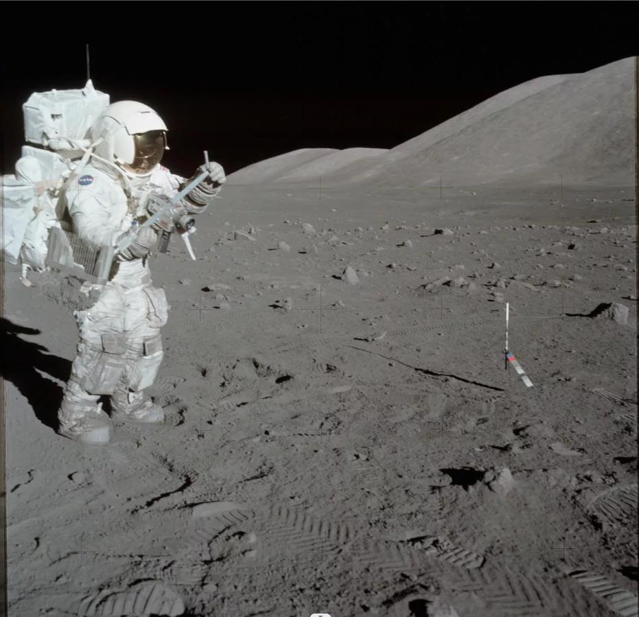 Toxic on the Moon?After the astronauts landed on the surface of the ...