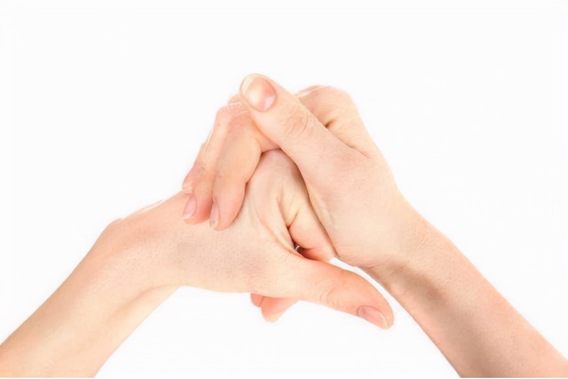 What are the effects of breaking your fingers and making noises on your ...