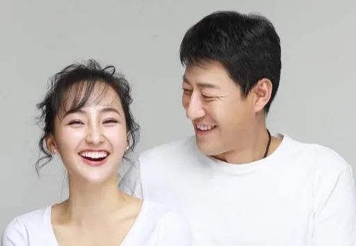 Divorced for 12 years, and then look at Yu Zhen Fang Bai Ni's ...