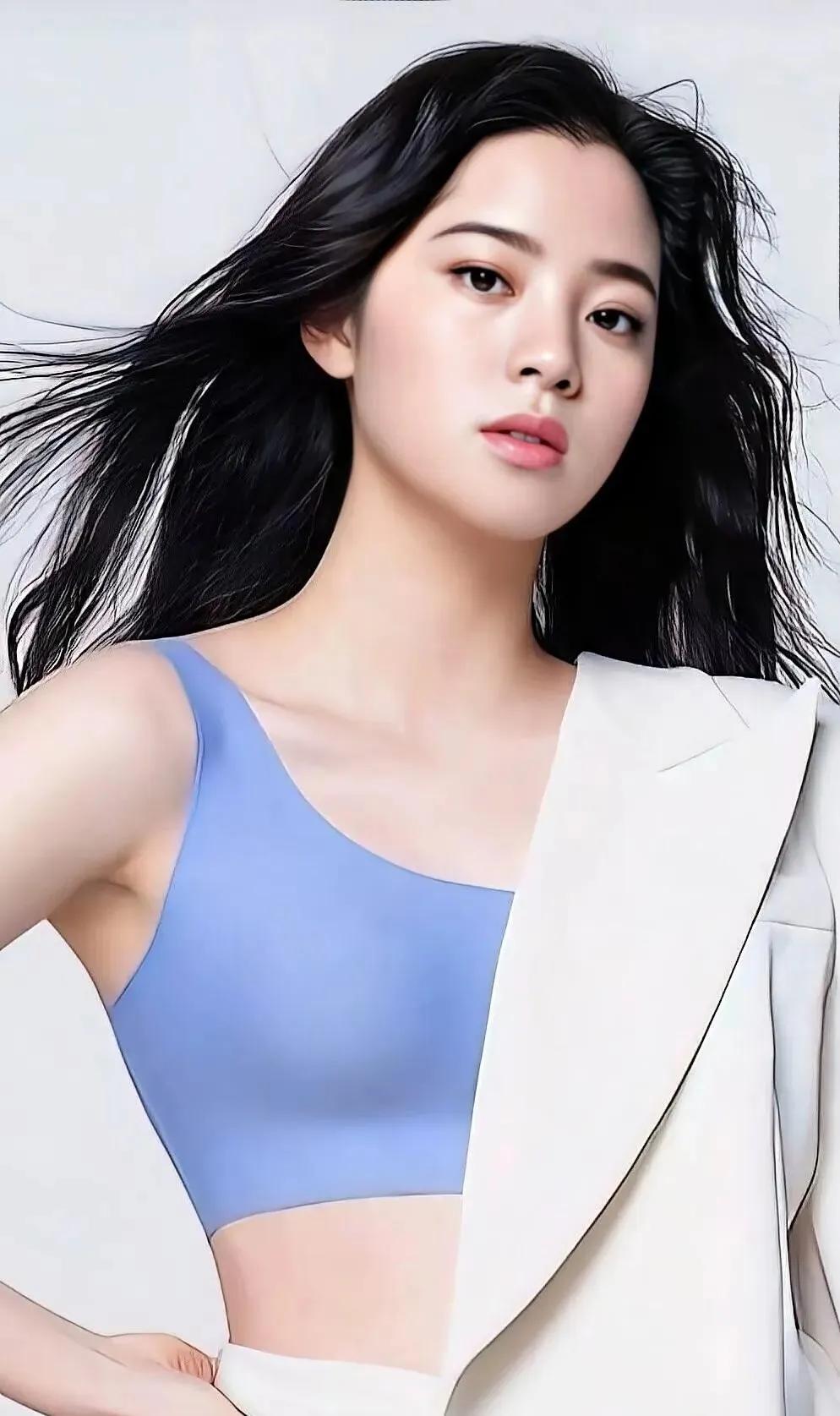 #Ouyang Nana - iNEWS