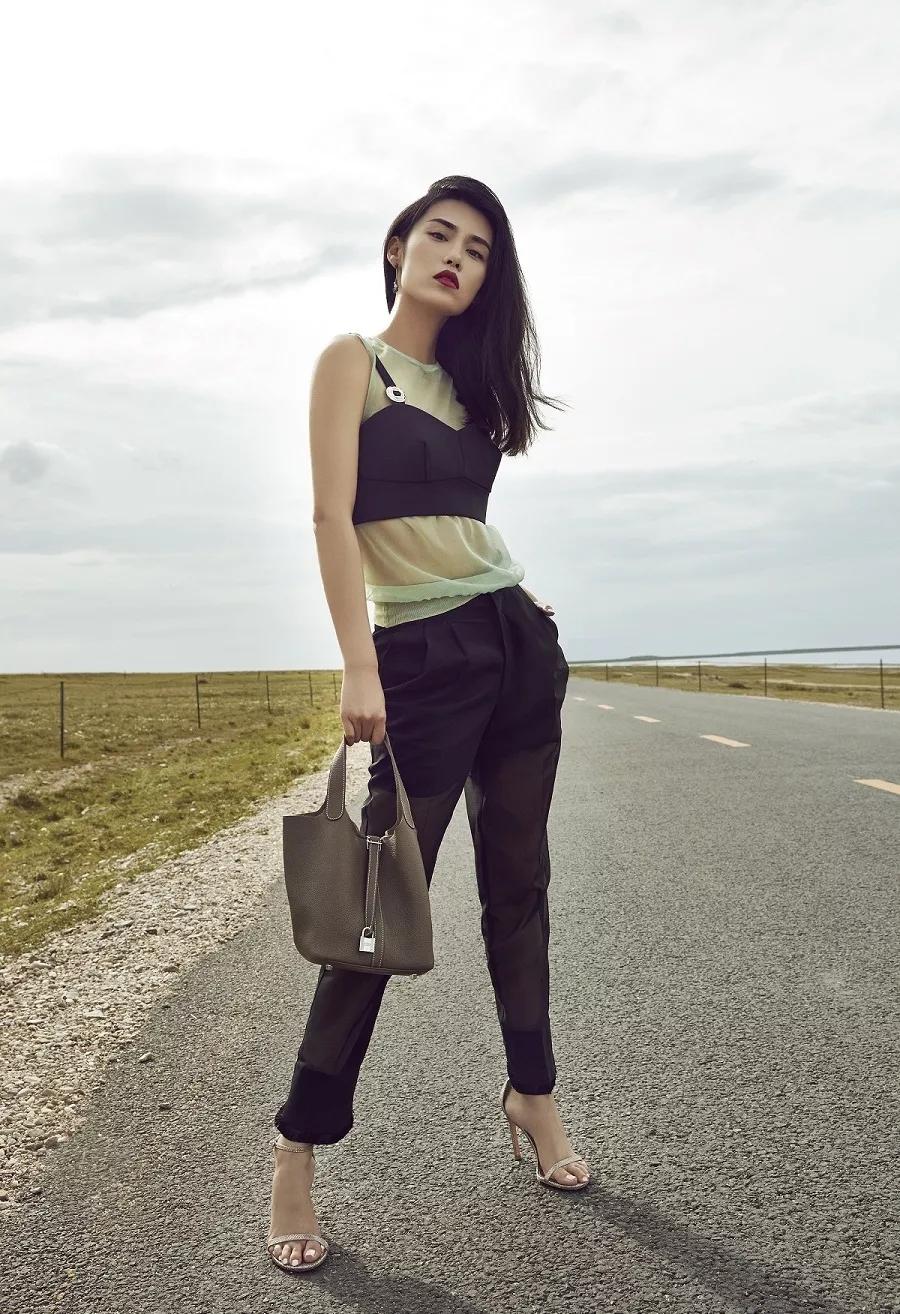 Han Dantong, Appreciation of Meitu Series - iNEWS