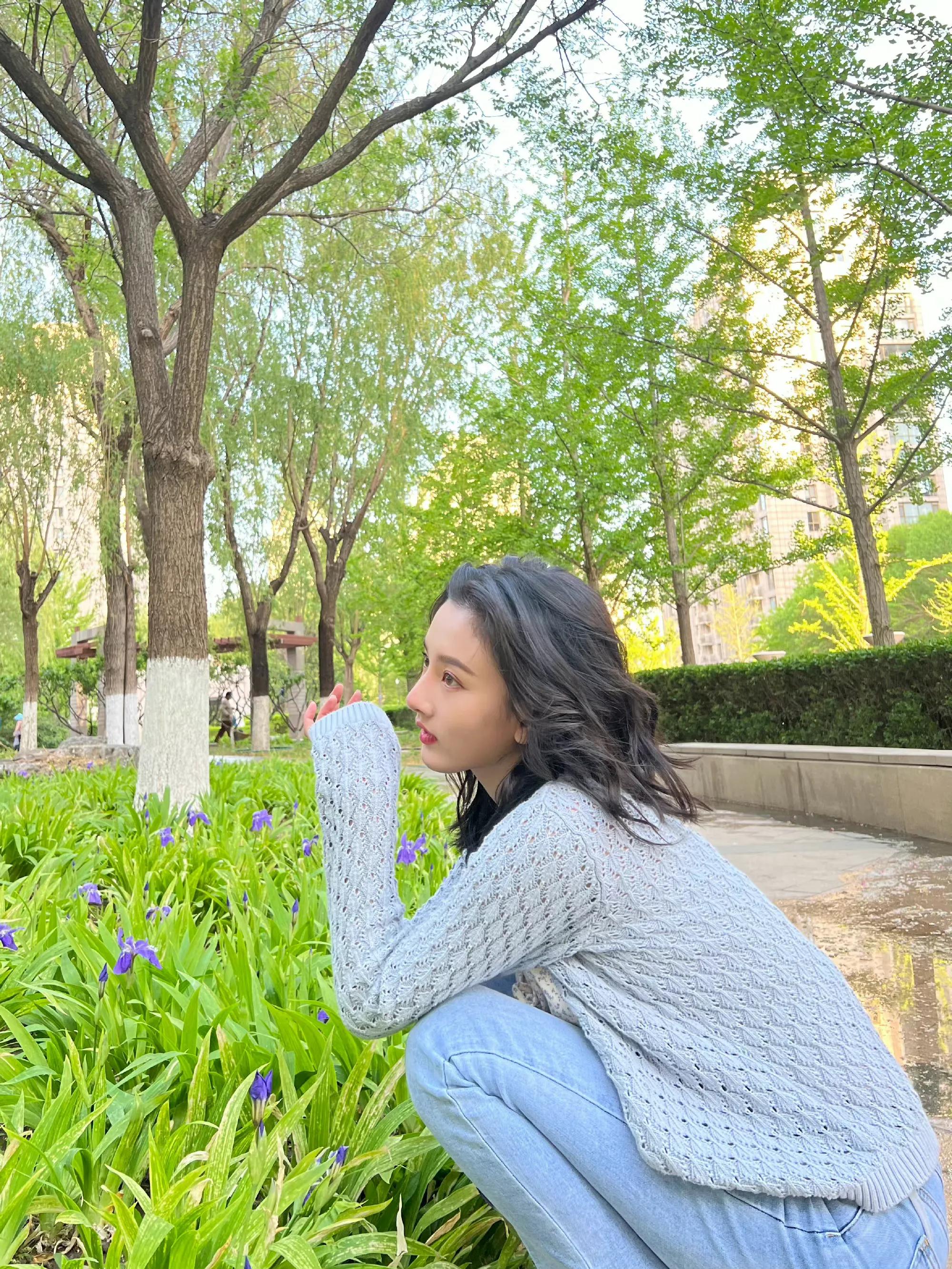 Song Zuer's wallpaper - iNEWS