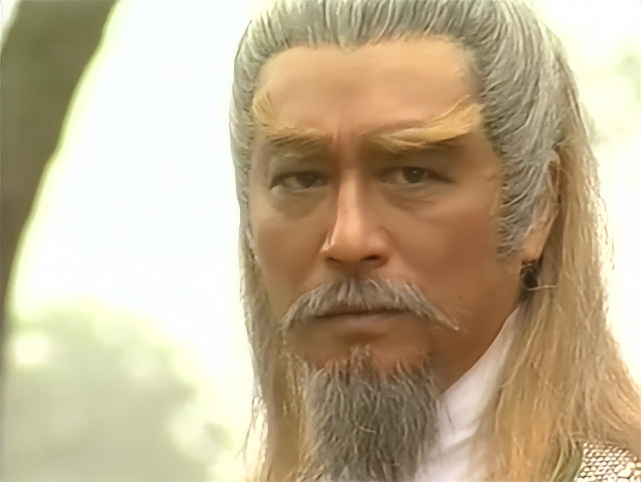 The first time Guo Jing met Huang Rong, he paid 19 taels, 7 cents and 4 ...