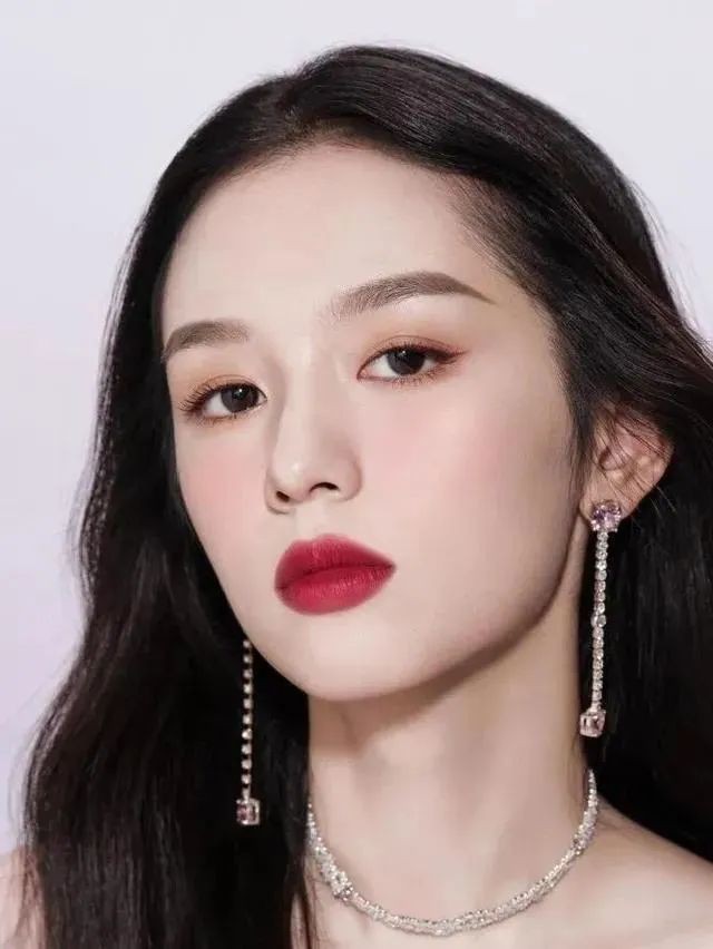 This year's most popular "Pure Desire" makeup, learn to make up like ...