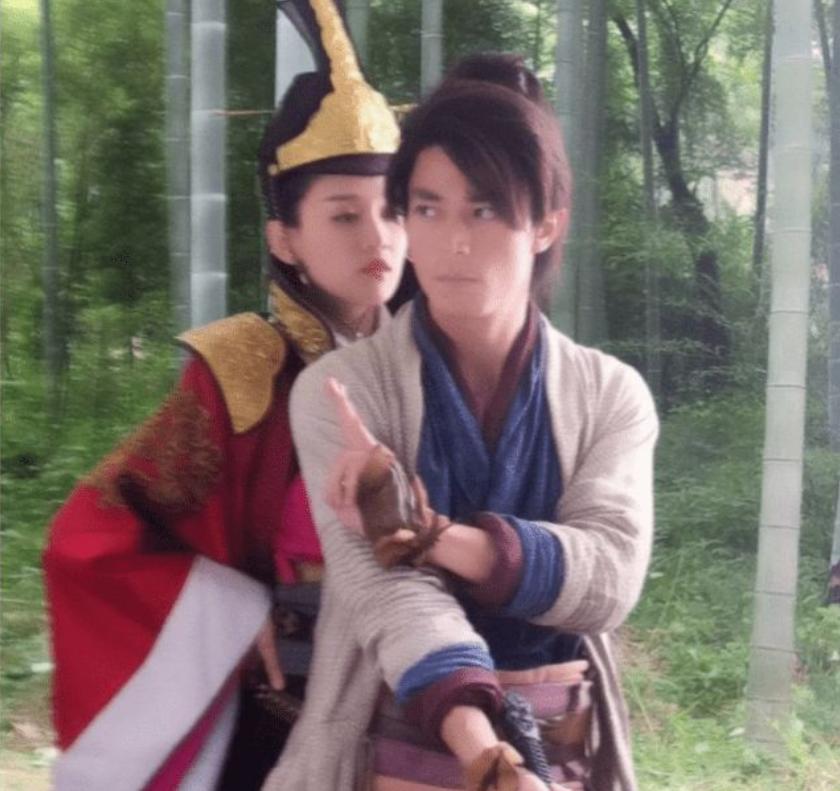 There are 4 people who practiced the Sunflower Collection, and 3 people ...