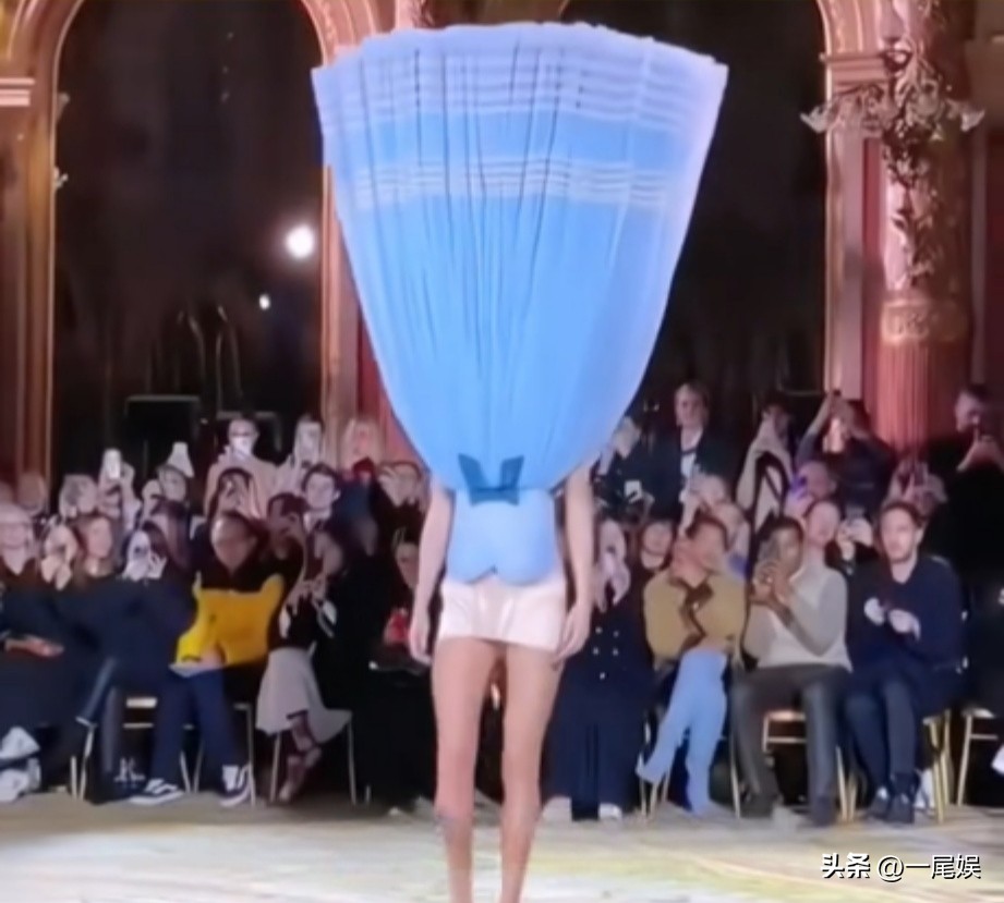 The most embarrassing dress in 2023, no madness, no survival! - iMedia