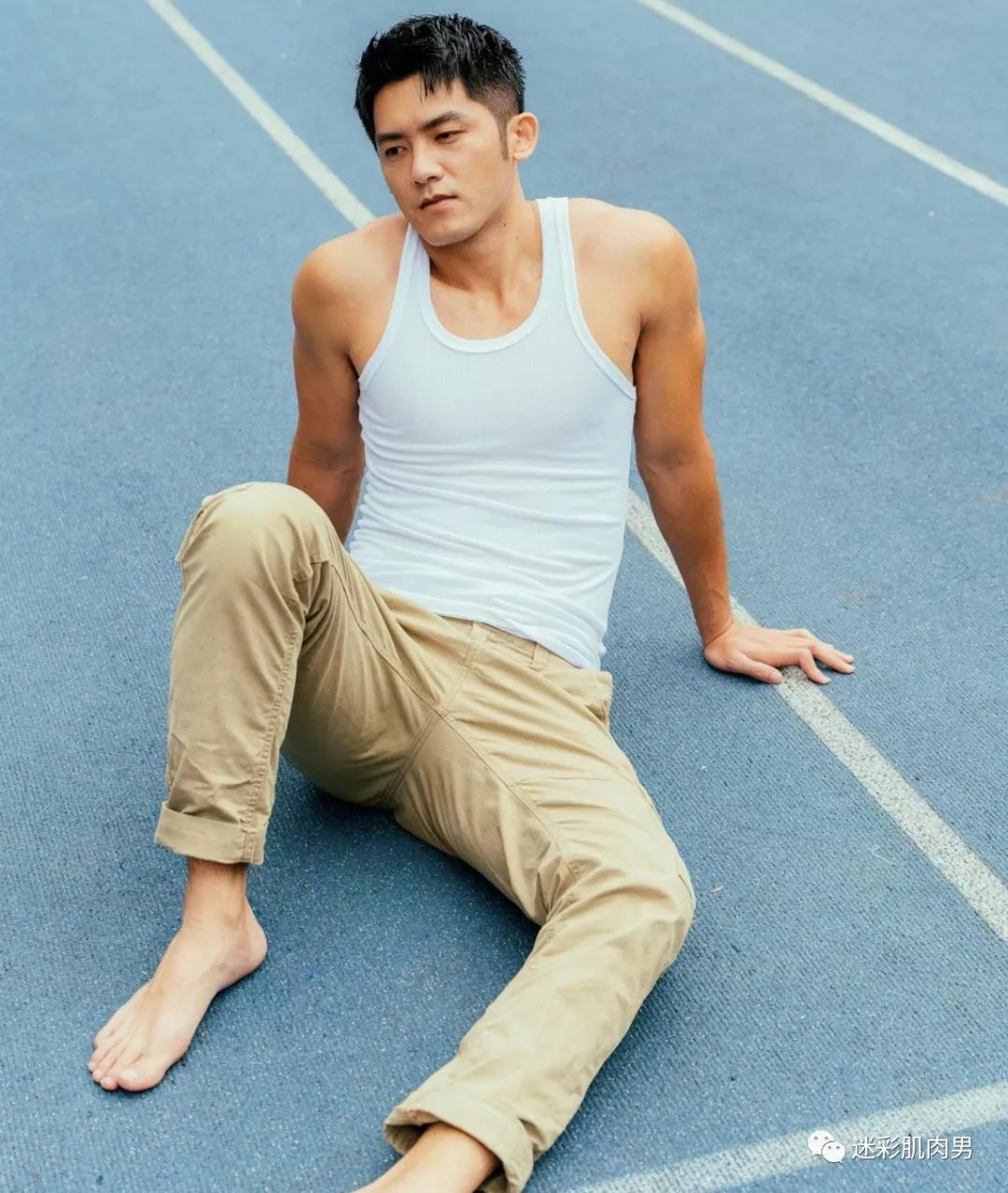 Lin Guanyu, a handsome young man with changeable styles, do you like it? - iNEWS