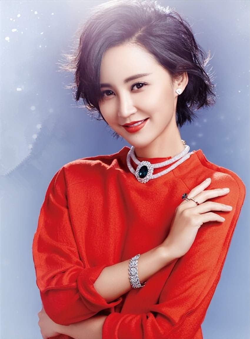 Zhang Xinyi and Yang Shupeng divorced for 8 years: she married an unmarried boy as a mother, and ...