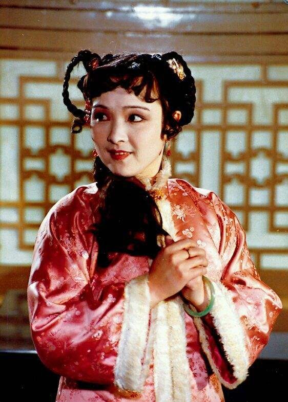 Xiren and Xiangling exchange pomegranate skirts, there are many hidden ...