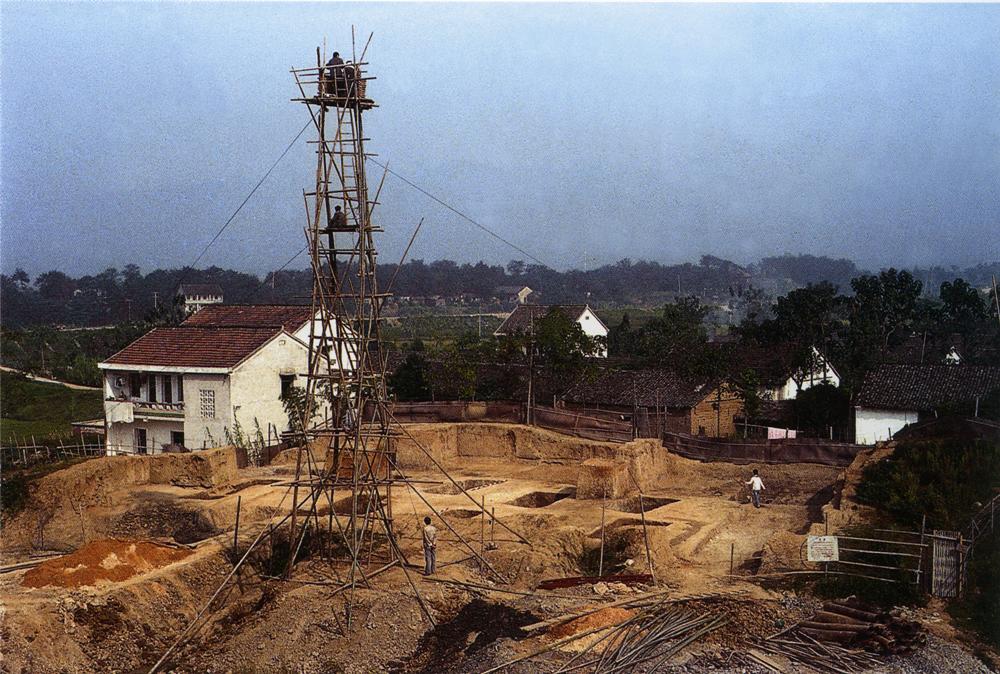 Fang Fangming: The Excavation of the Tomb of Fanshan King in Liangzhu ...