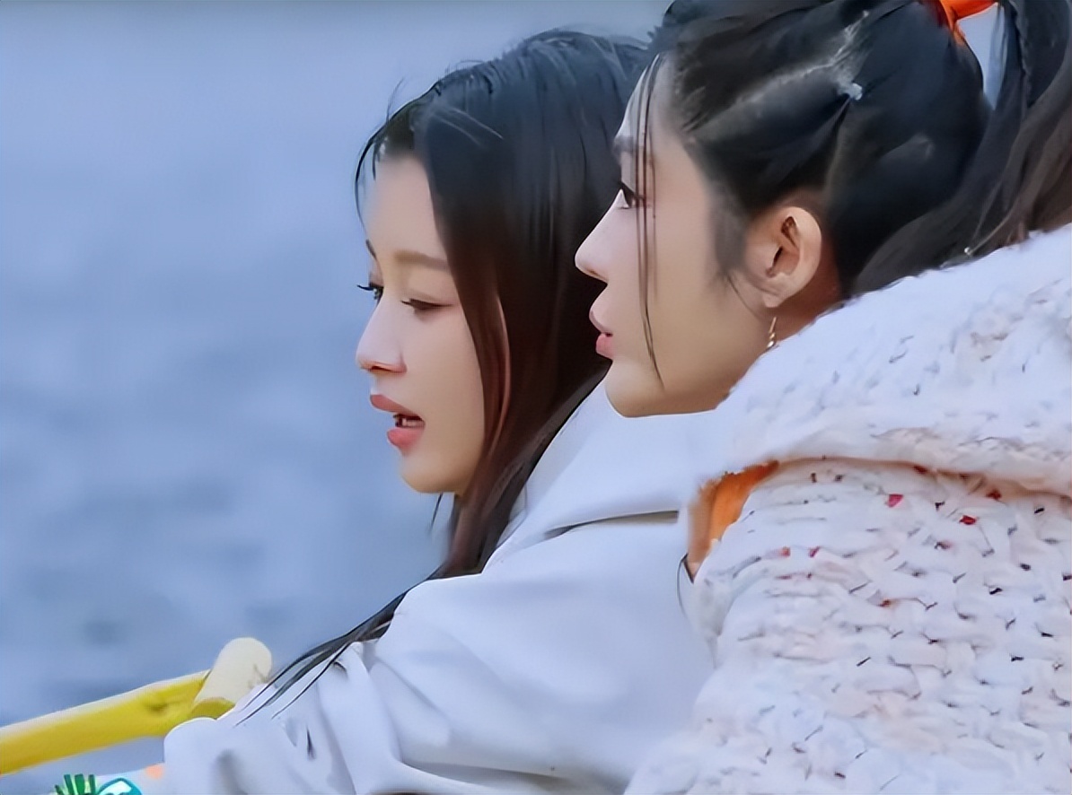 Connotation: Song Dandan and Zhang Guoli flirt with big names, pretending to be innocent and ...