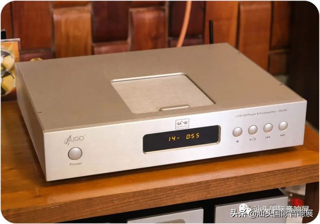 Unparalleled sound transmission quality, original Hugo contribution and ...