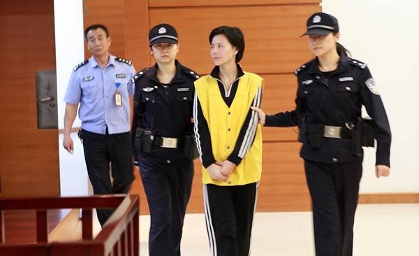 The price of class crossing: Gu Chunfang, a beautiful model born in the ...