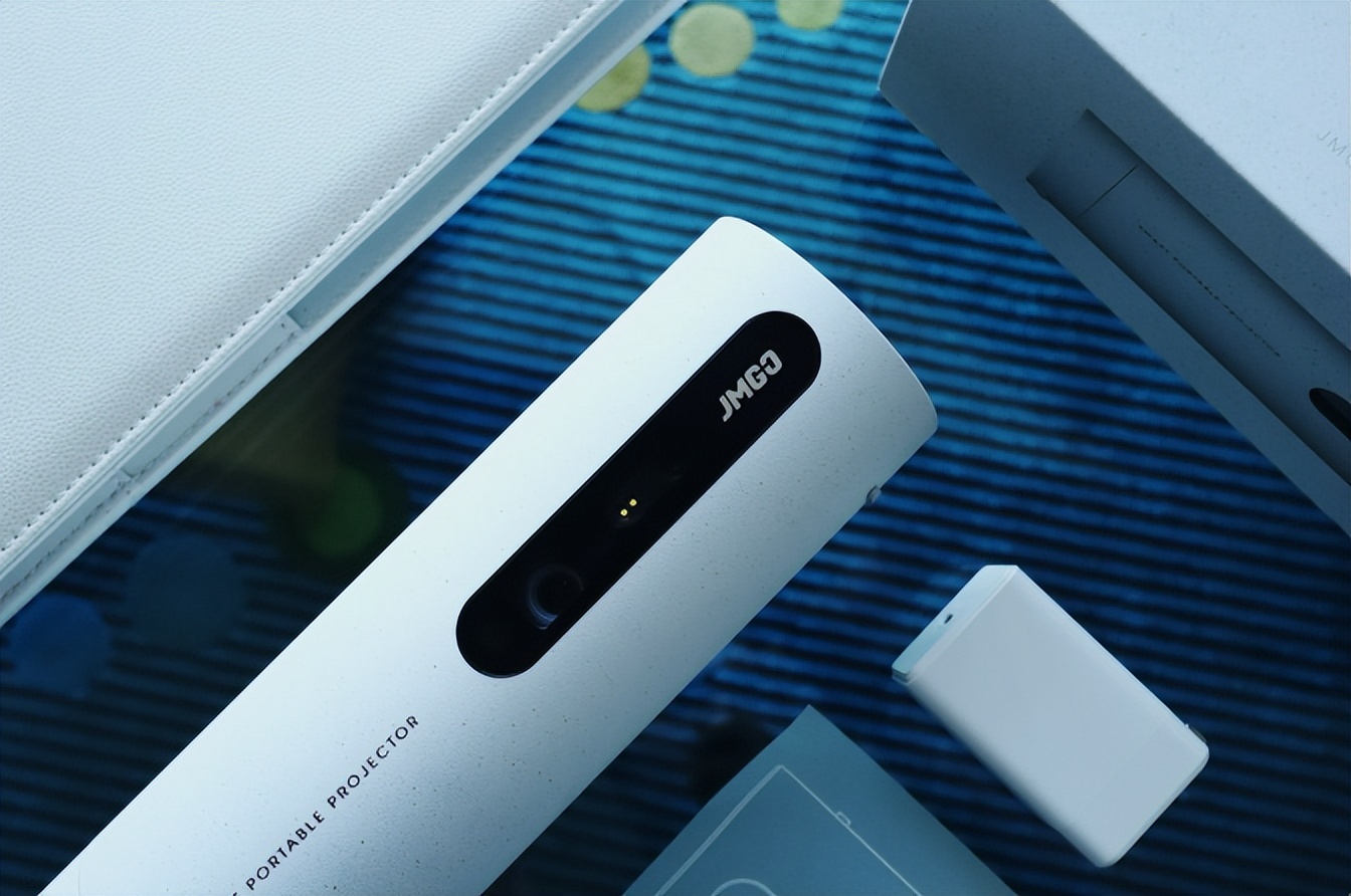 Which outdoor projector to choose?Only water cup size nuts P3S is the ...