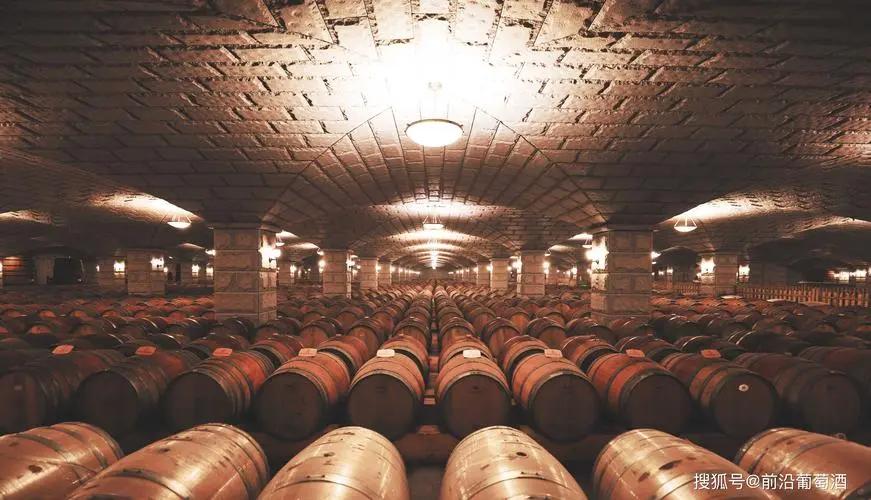 Explore the brewing techniques and development of ancient Chinese wine ...