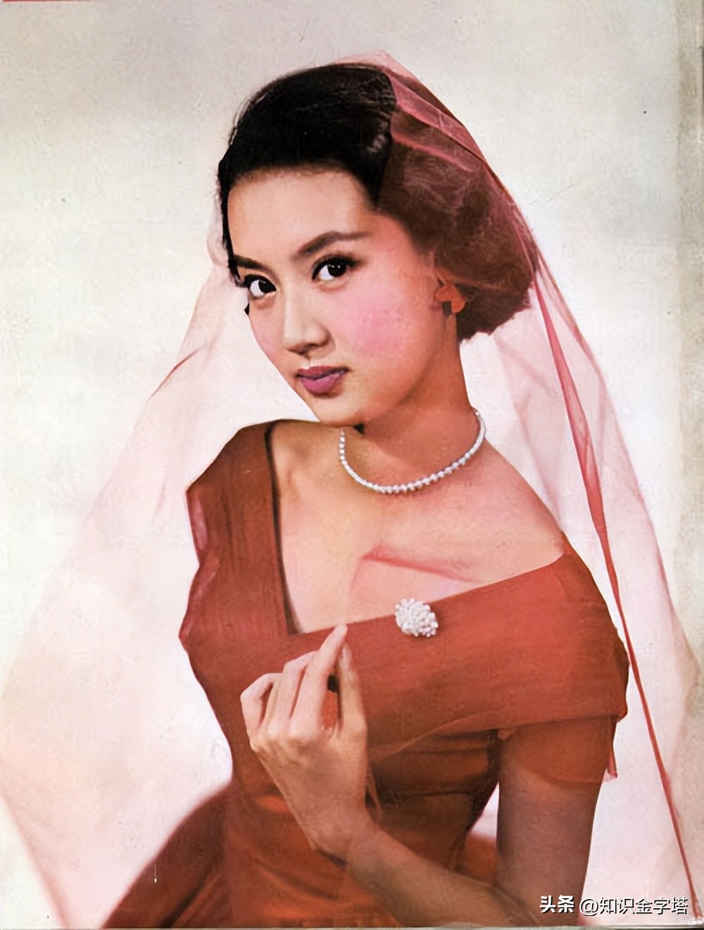 She is the real first generation jade girl idol - iNEWS