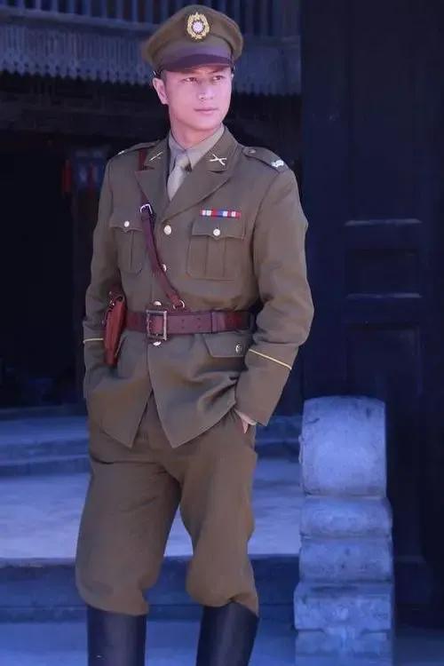 Who has the most power between the Kuomintang military and the central ...