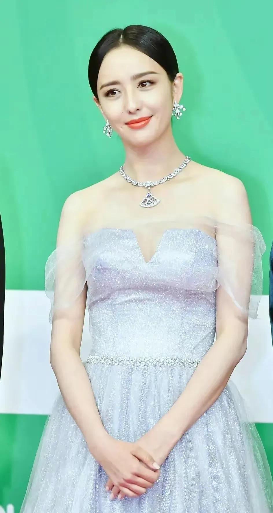 Wan Qian, Tong Yali, Jiang Shuying, Yang Mi, Song Jia which one do you prefer? - iNEWS